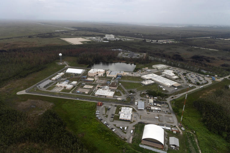 Florida Democrats sue over access to 'Alligator Alcatraz' immigration ...