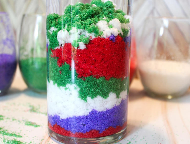 DIY hydrophobic sand: Make sand that stays dry underwater