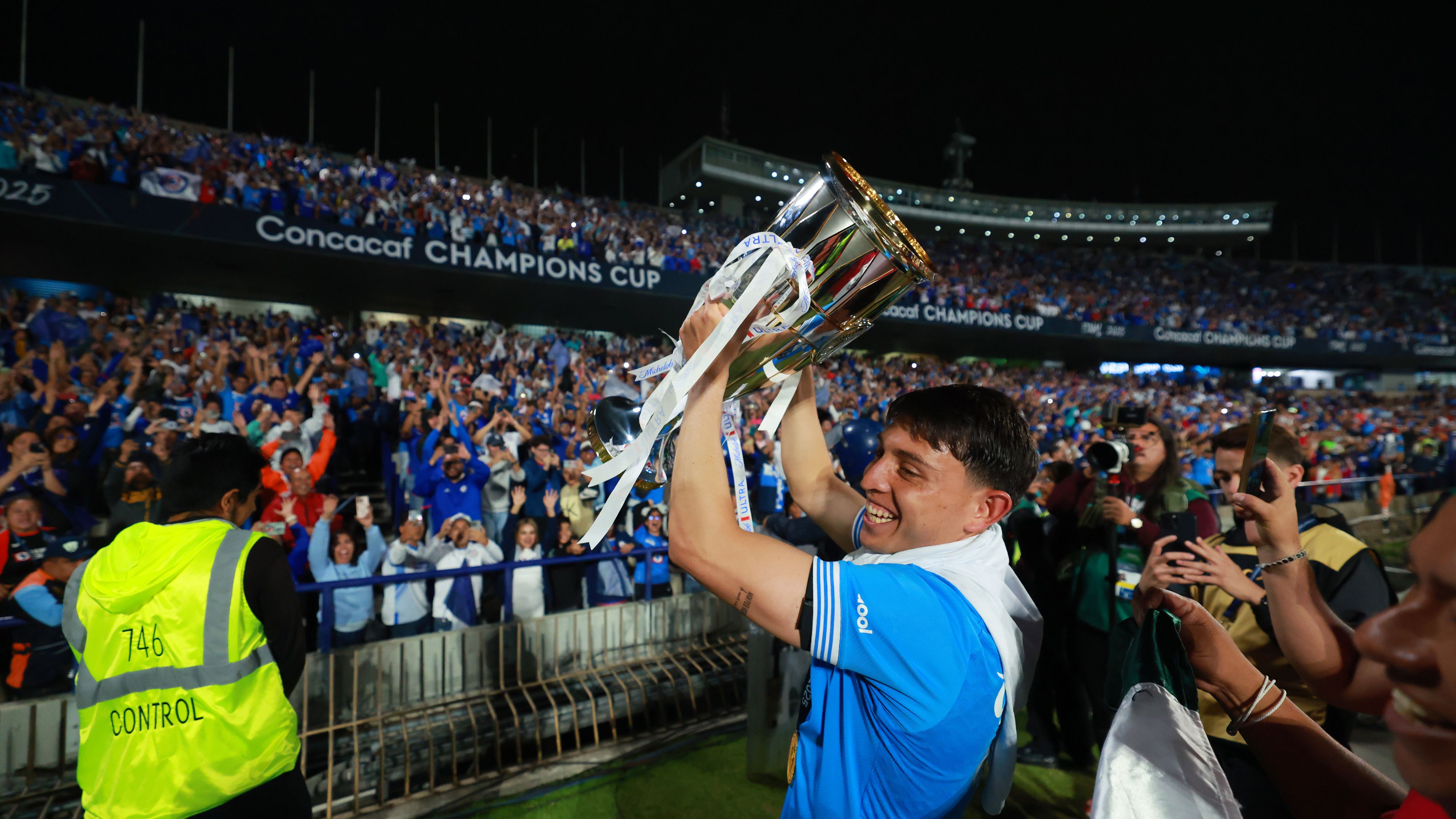 Report: Cruz Azul's Alexis Gutiérrez set to join Club América ahead of ...