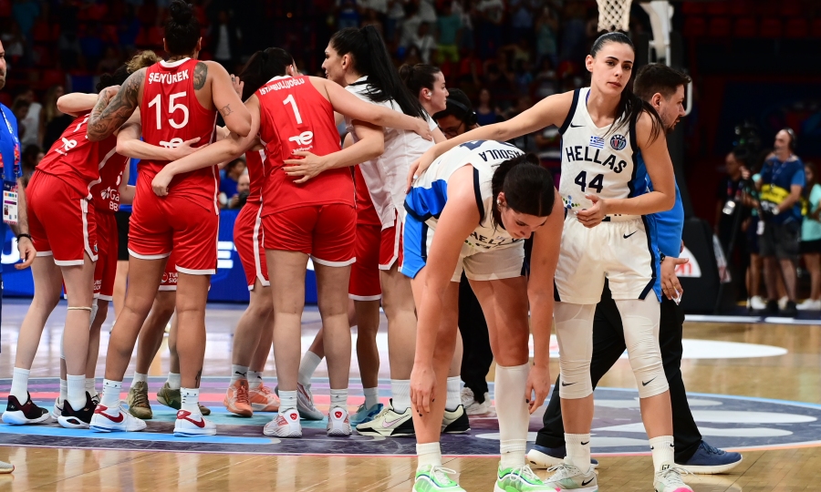 Κοντράστ συναισθημάτων στο ΣΕΦ: Λύγισαν οι παίκτριες της Ελλάδας, στα ...