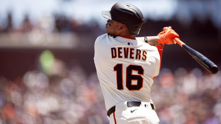 Rafael Devers hits first home run for Giants against former team Red Sox