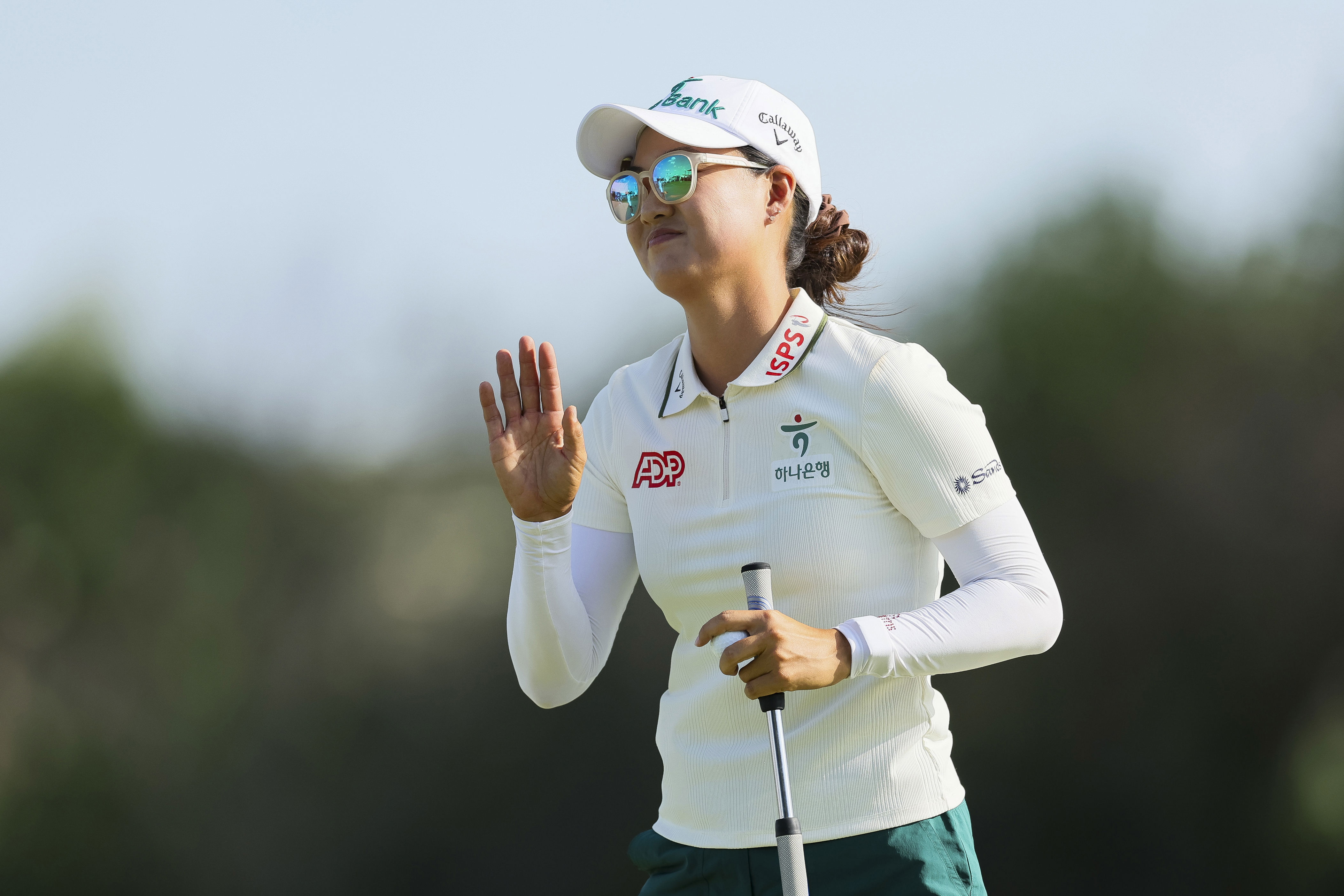 Stunning round puts Aussie Minjee on cusp of greatness