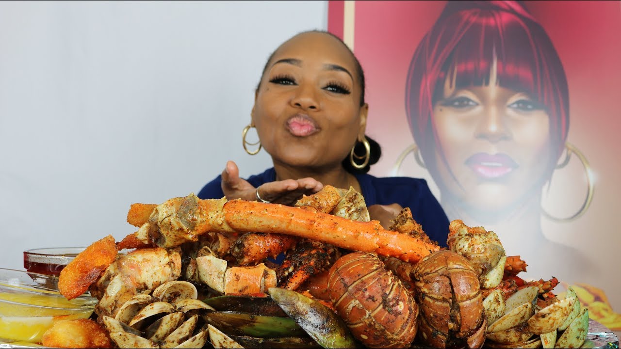 Seafood boil #8: crab, lobster, and shrimp feast