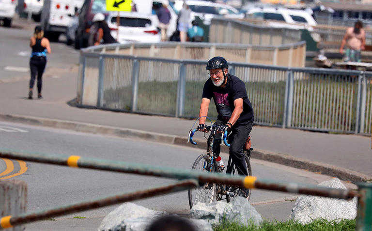 Remembering Mike Rotkin: A Santa Cruz political figure of historic ...