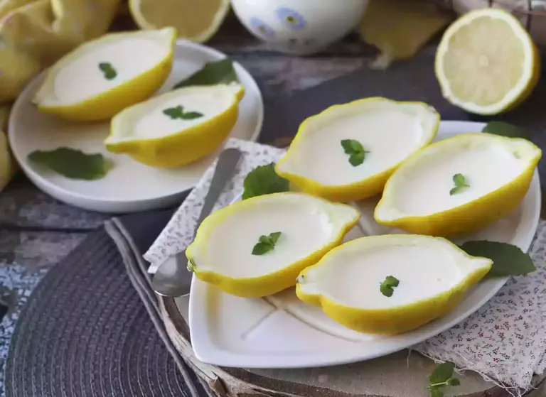 Lemon posset, the no-bake lemon dessert that you will love, with only 3 ...