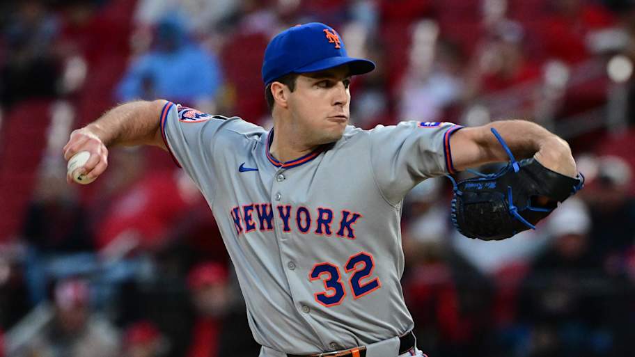 Mets' reliever sidelined for 3-4 weeks with minor flexor strain
