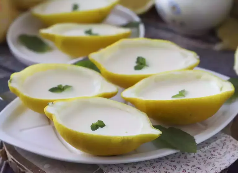 Lemon posset, the no-bake lemon dessert that you will love, with only 3 ...