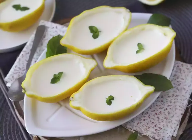 Lemon posset, the no-bake lemon dessert that you will love, with only 3 ...