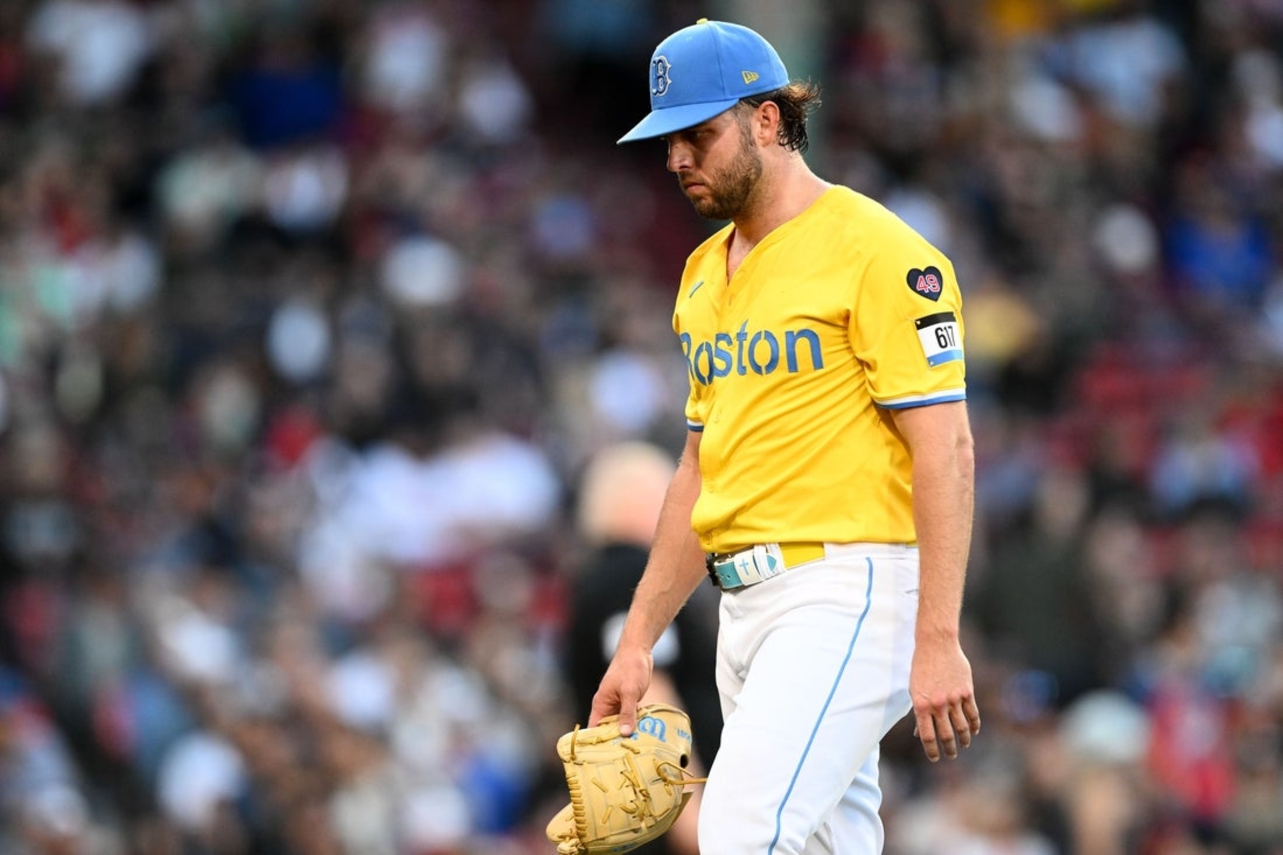 Red Sox pause RHP Kutter Crawford's rehab due to wrist concerns