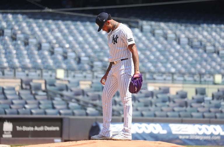 Luis Gil takes significant step in lengthy Yankees injury rehab