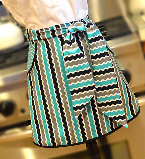 19 Free Apron Patterns and Tutorials