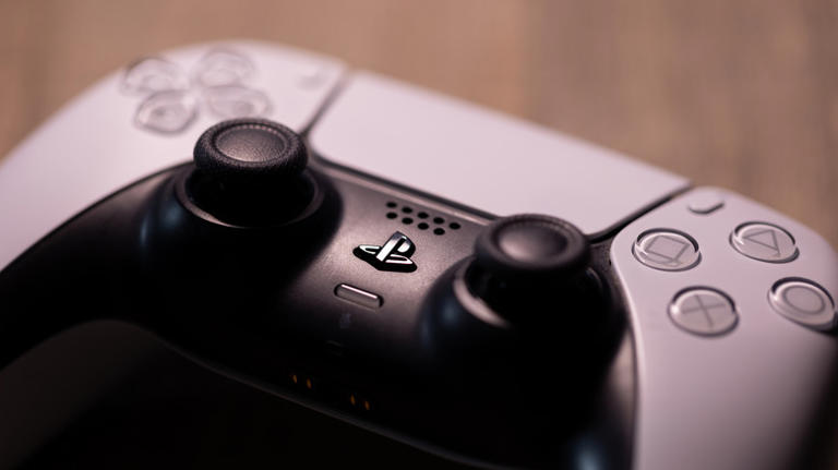 What Is The Hole On The Back Of A PS5 Controller For?