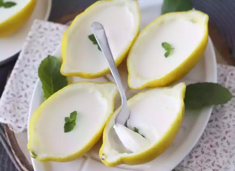 Lemon posset, the no-bake lemon dessert that you will love, with only 3 ...