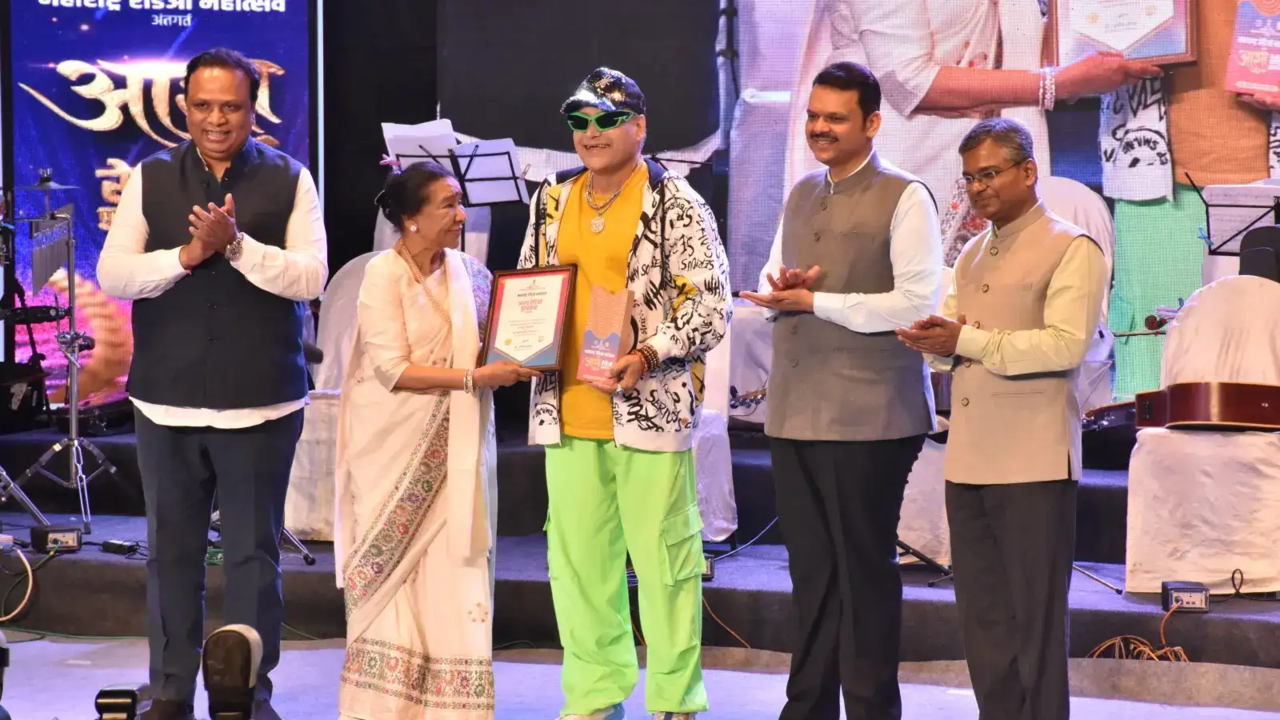 Mirchi’s RJ Jeeturaaj Named Best Male RJ Of The Year At Maharashtra ...