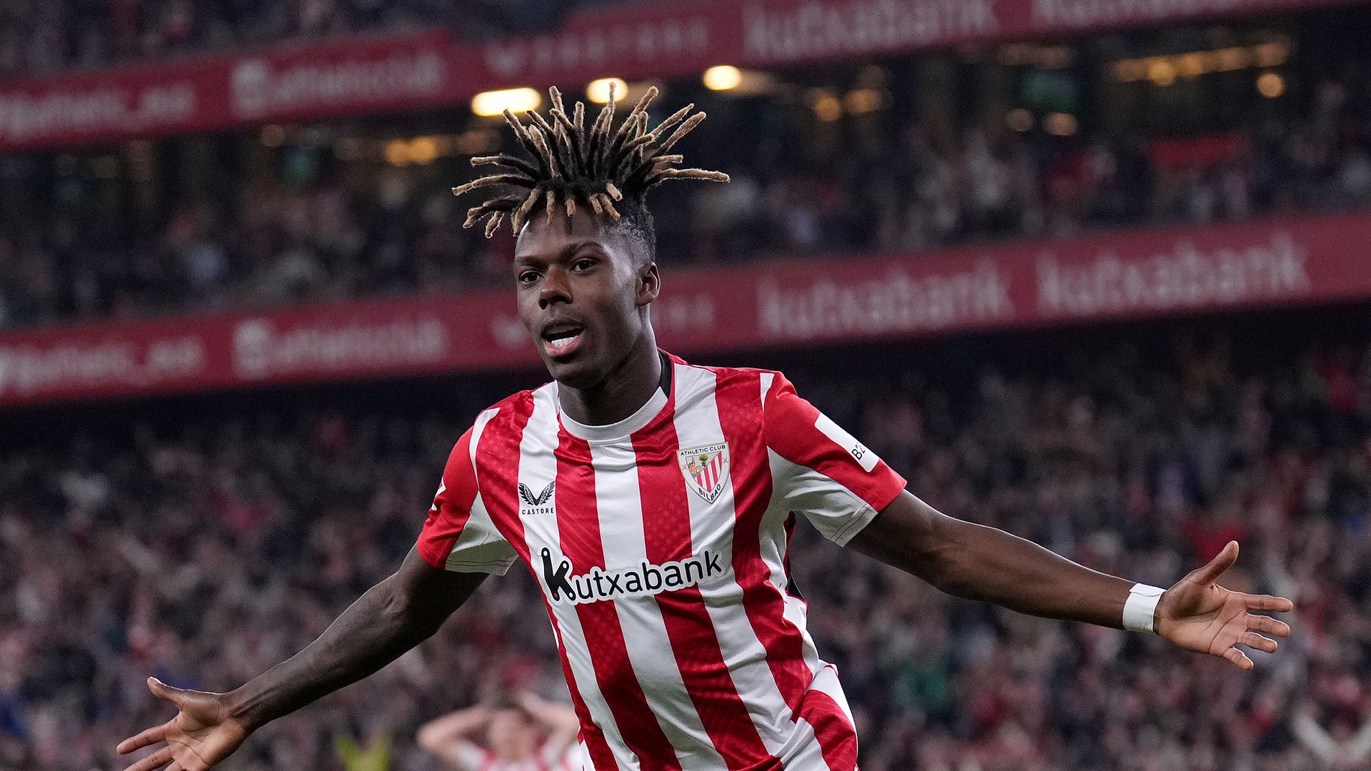 Bayern make ‘last-ditch offer’ to Nico in bid to beat Barca to Spain star