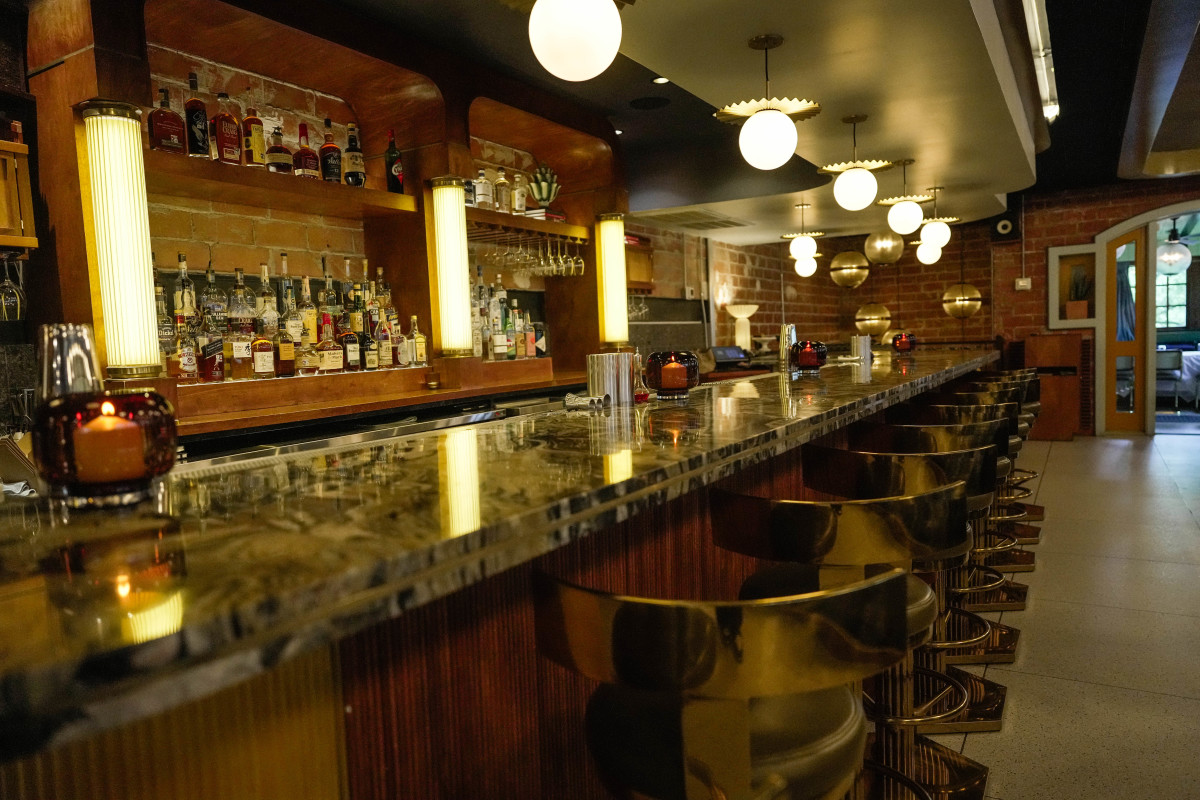 Popular Bar and Restaurant Announces Unexpected Closure in Heartfelt Post