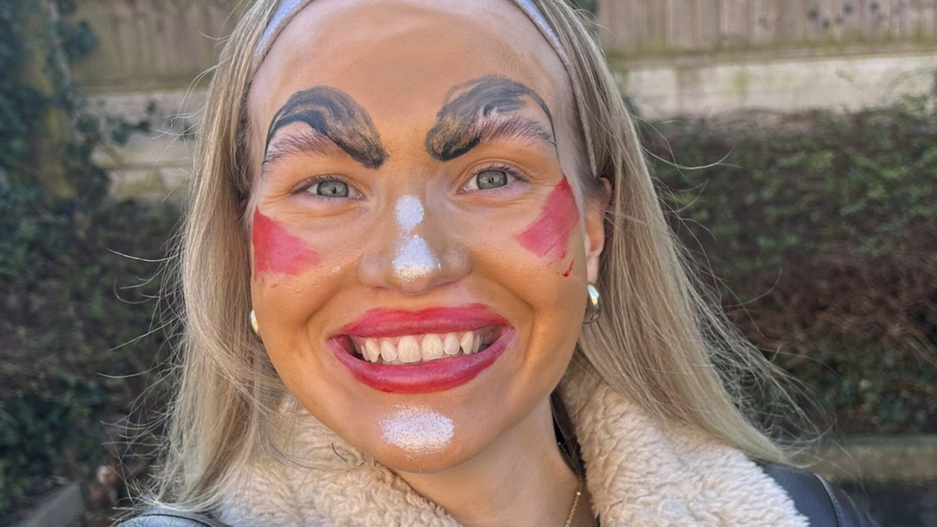 TikToker overcame fear of embarrassment by purposely making herself ...