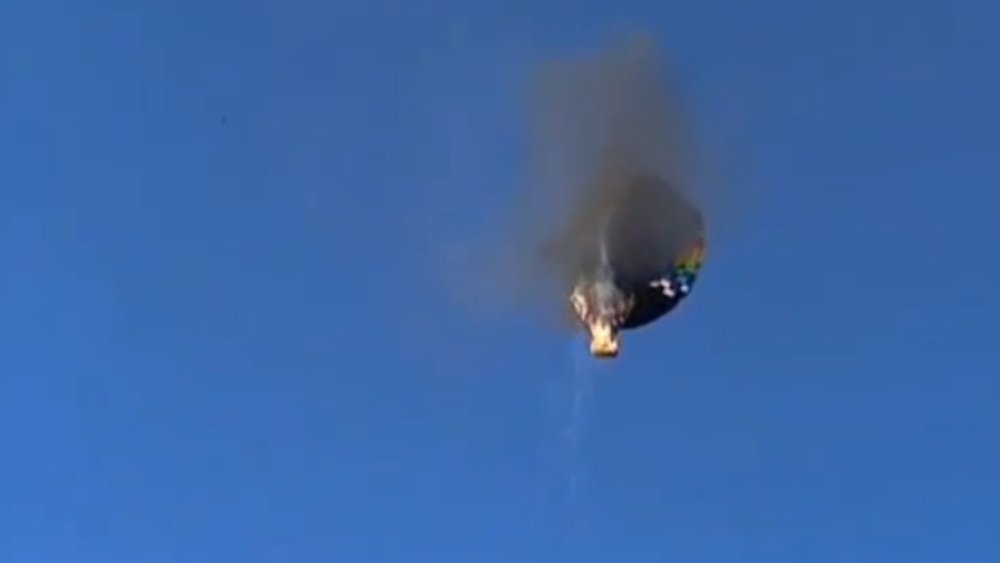 Horror in Brazil: Burning hot air balloon crashes