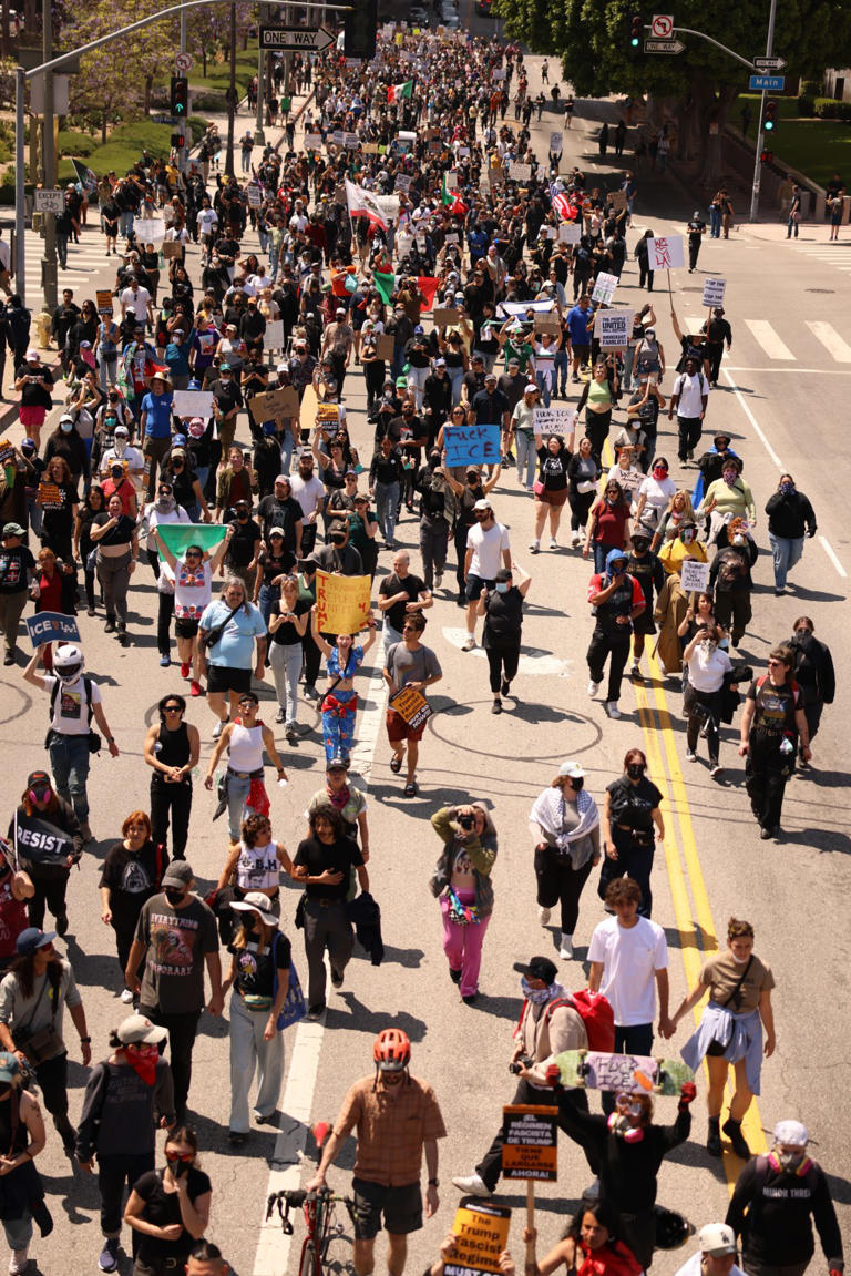 A ‘Rooftop Korean’ who defended his LA business with a shotgun reveals ...