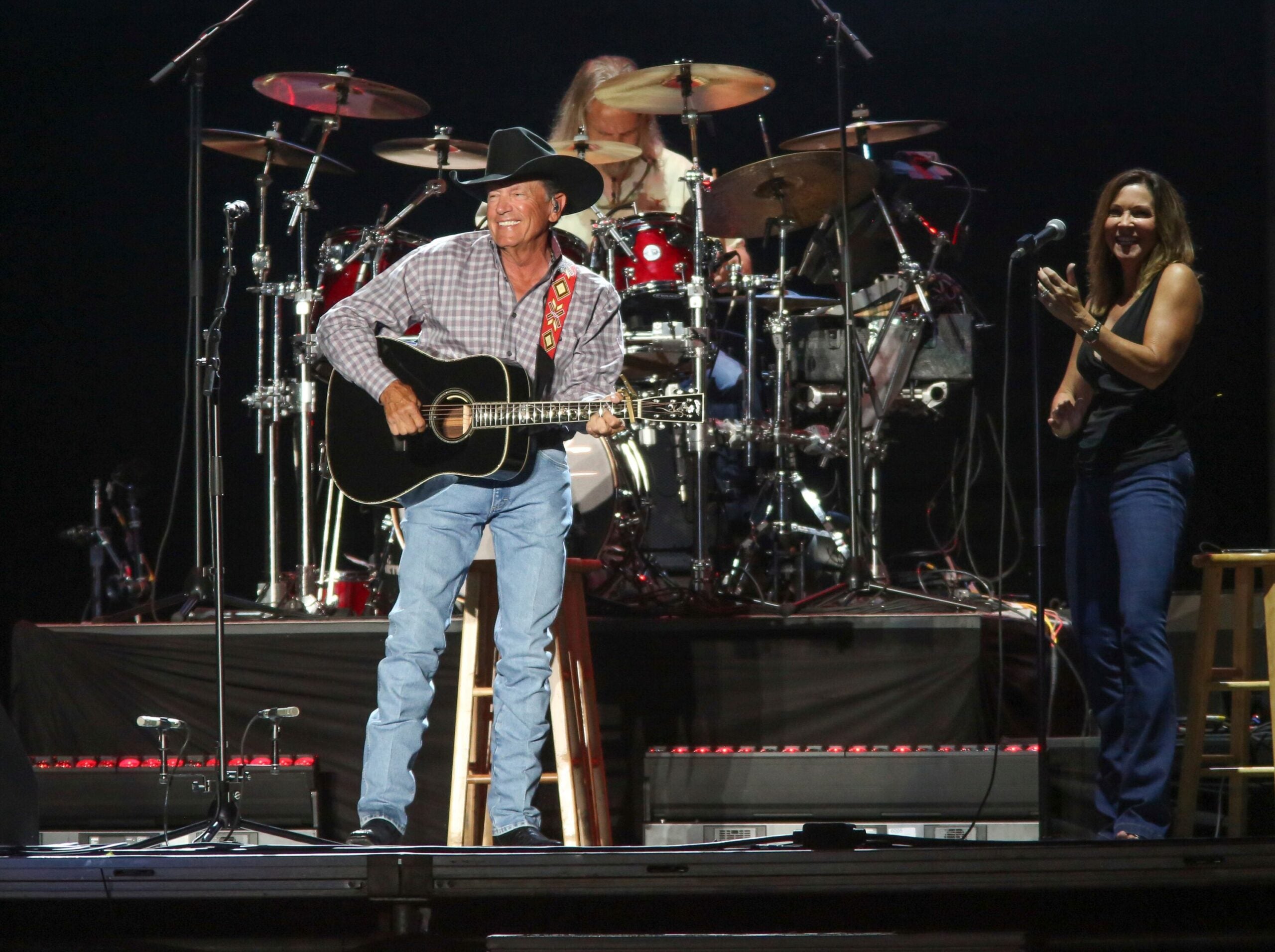 Review & setlist: George Strait’s coolness pairs well with Chris ...