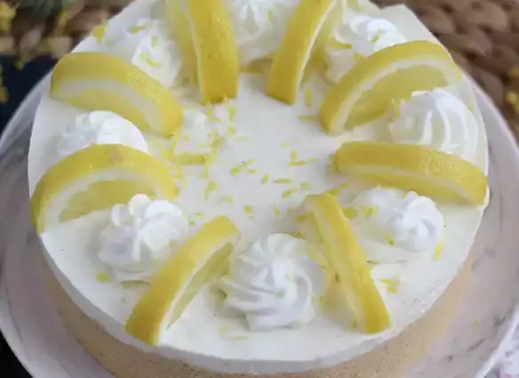 No-bake lemon cheesecake