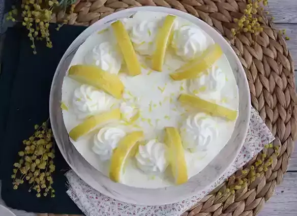 No-bake lemon cheesecake
