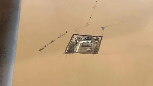 Brothers miraculously save childhood home from storm that flooded ...