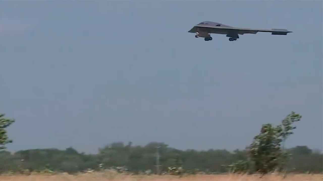 Video: B-2 Bombers Land in the U.S. After 36-Hour Strike Mission in Iran