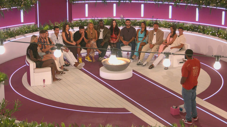 Love Island 2025 couple spark split rumours as they unfollow each other