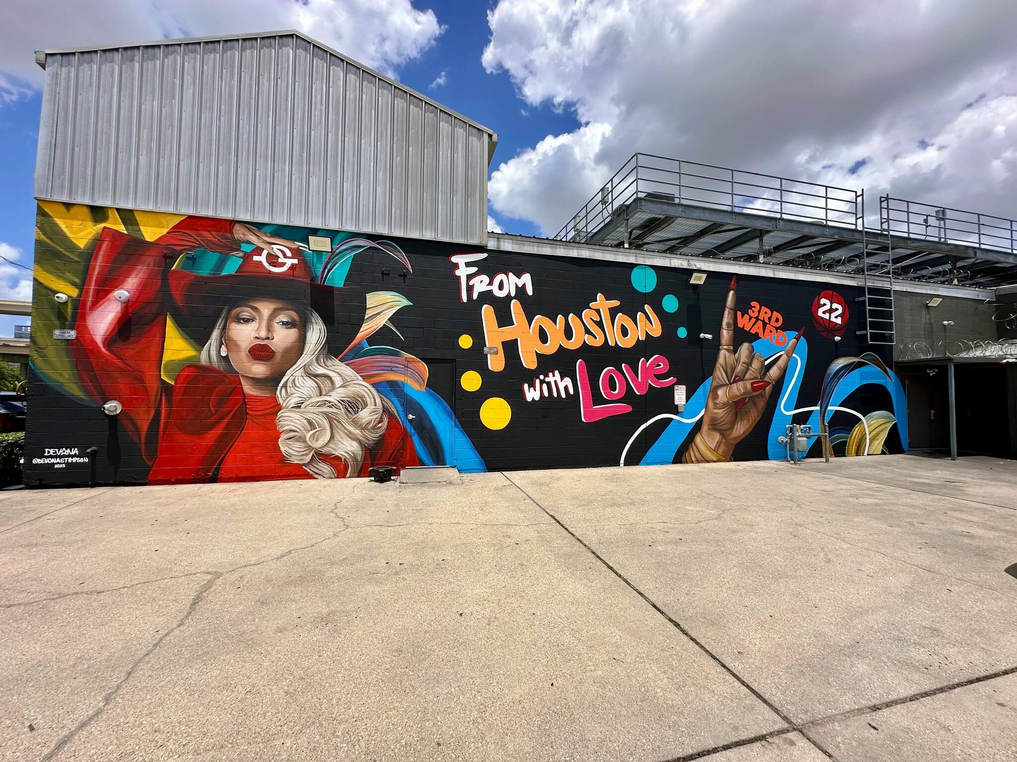Houston artist unveils Beyoncé mural ahead of 'Cowboy Carter' tour stop here this month