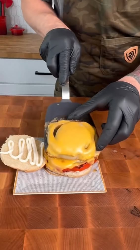 Bell Pepper Burgers 🌶️