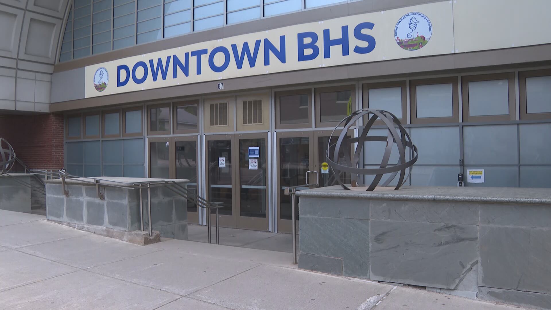 Burlington High School students celebrate their last year in the old mall