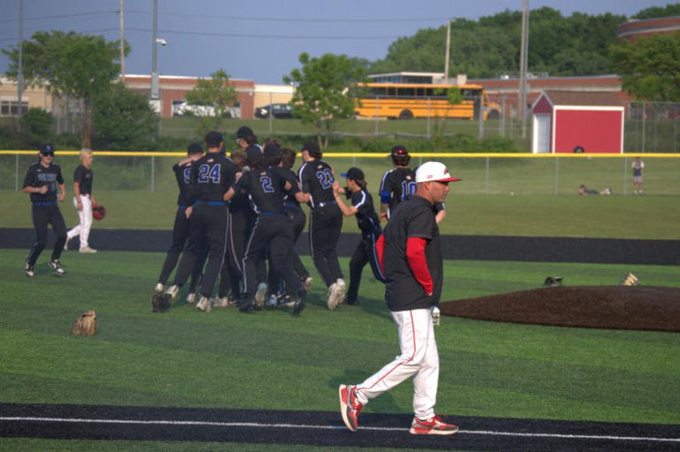 High School Baseball: Union Grove returns to sectionals, falls to Oak ...