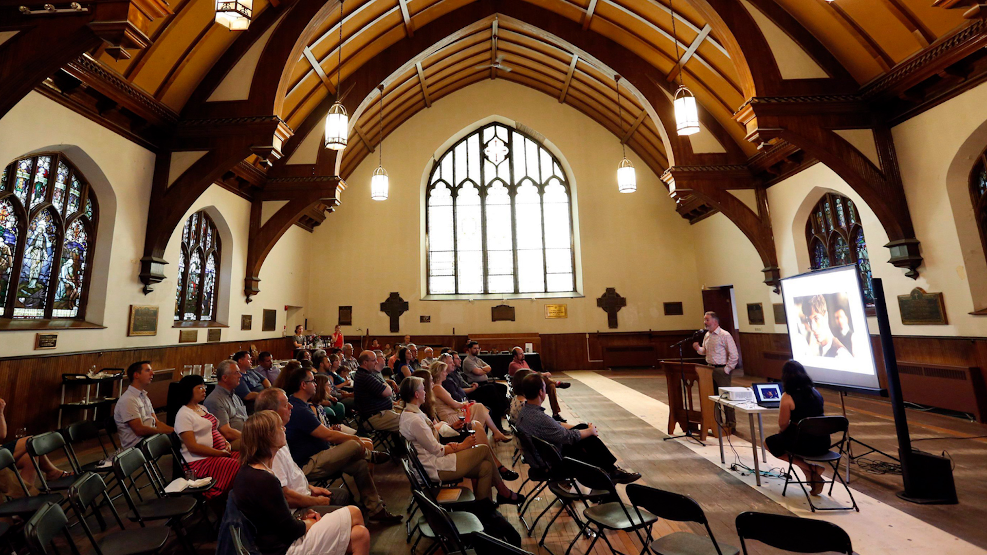 Struggling churches should adopt new business model
