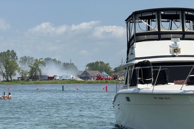 Helicopter crashes near packed lakefront restaurant as witnesses watch ...