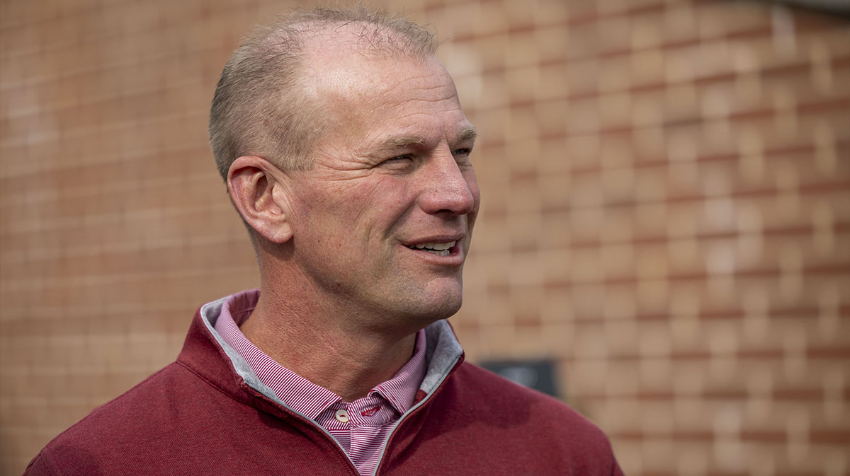 Alabama football’s Kalen DeBoer joins team in support for Keelon Russell