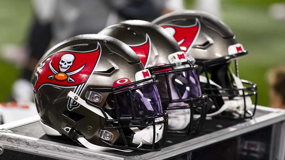 Bucs potential starting rookie fighting injuries to get back on field