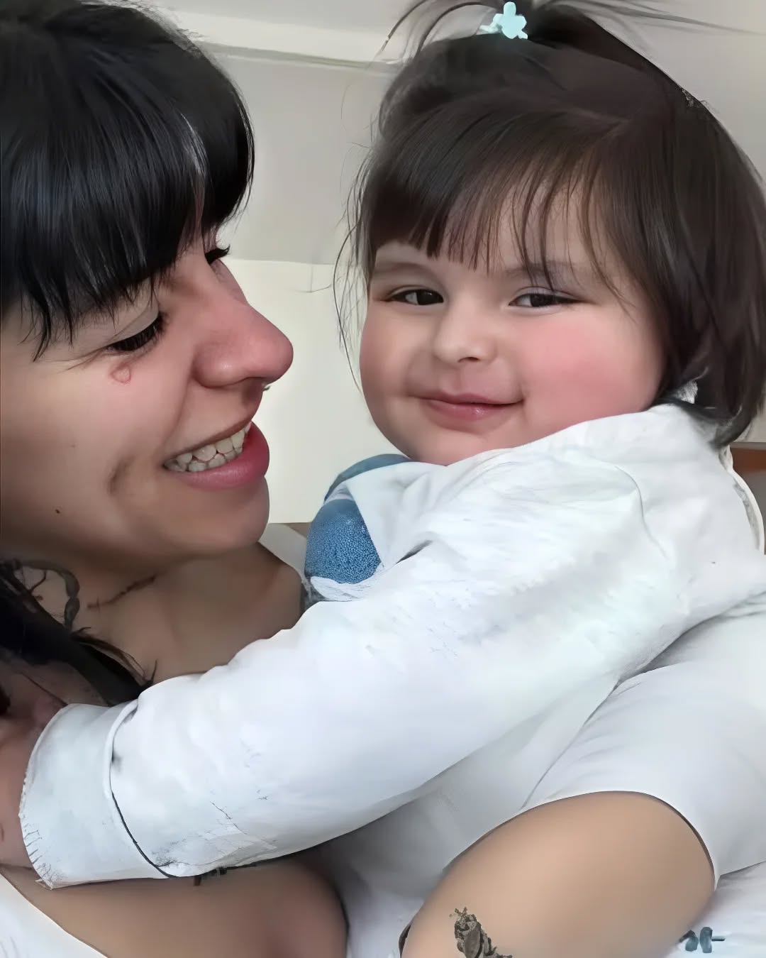 Cazzu, en su mejor momento profesional: gana más que Christian Nodal ...