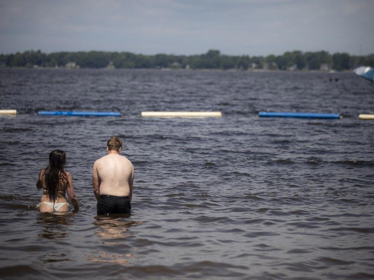 High winds, thunderstorm as heat wave continues to grip the capital