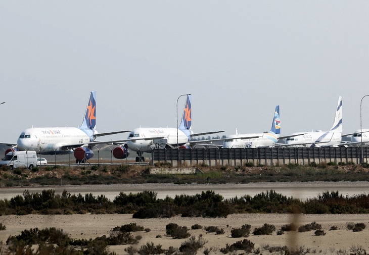 Không phận Trung Đông 'trắng trơn', các hãng bay thêm nỗi lo giá dầu tăng