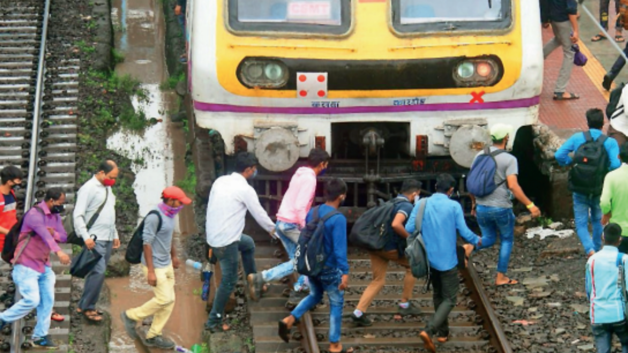 Mumbai: Over 72,000 railway deaths logged since 2002; most victims run ...