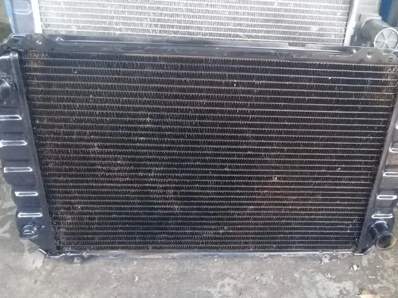 Hal Sepele Tapi Bikin Radiator Mobil Cepat Panas, Ini Penyebabnya!