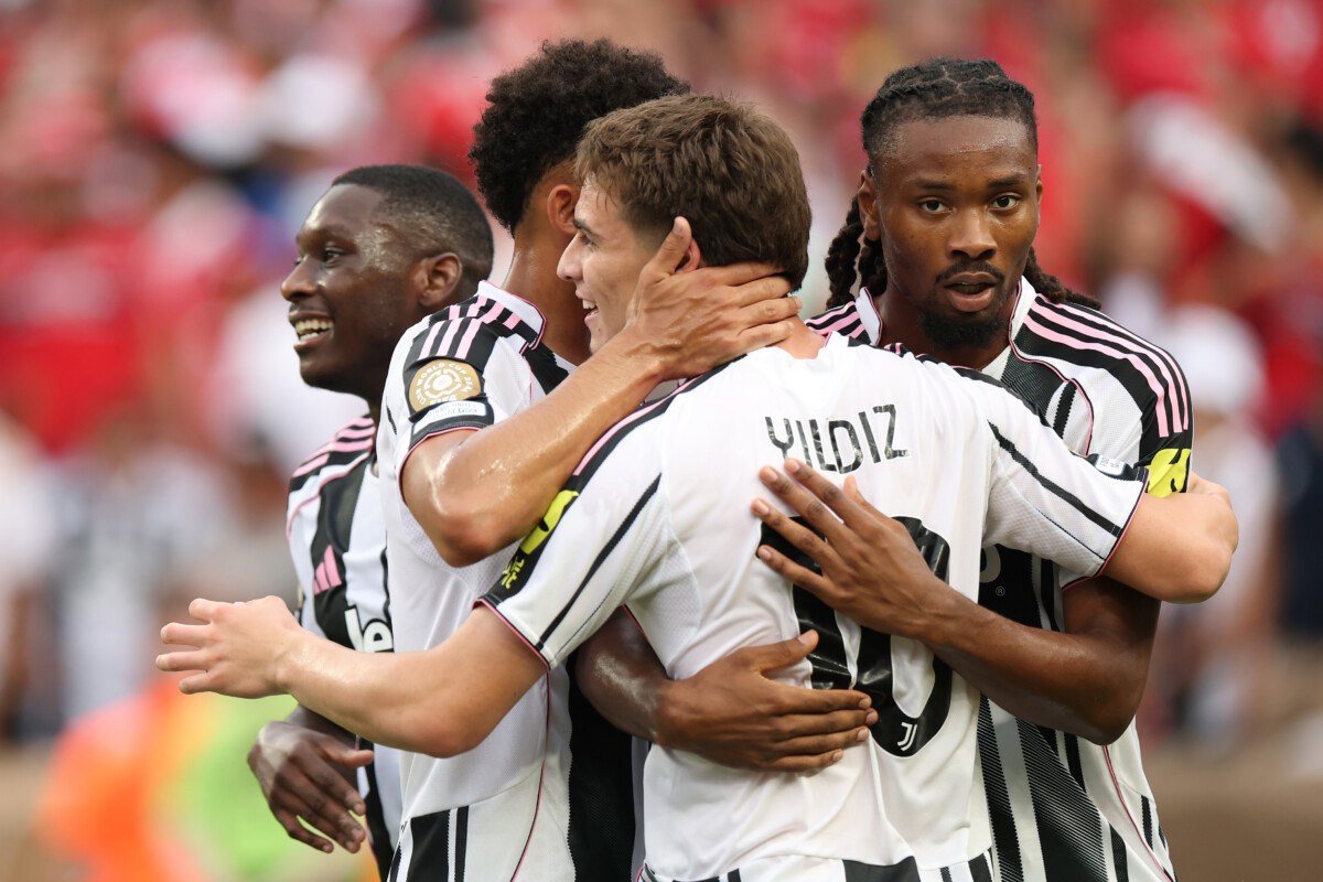 La Juve parte forte, 2-0 al Parma. Il Pisa ferma l’Atalanta sul pari