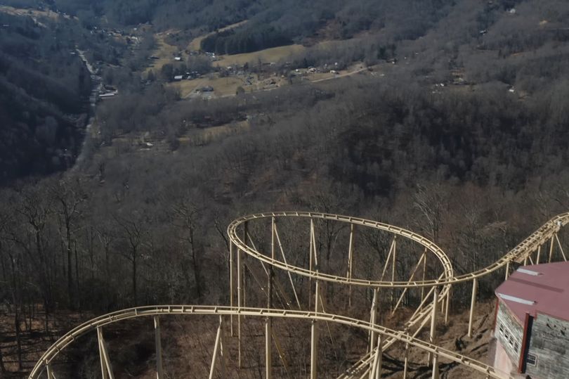 'Cursed' Ghost Town in the sky amusement park abandoned and left frozen ...