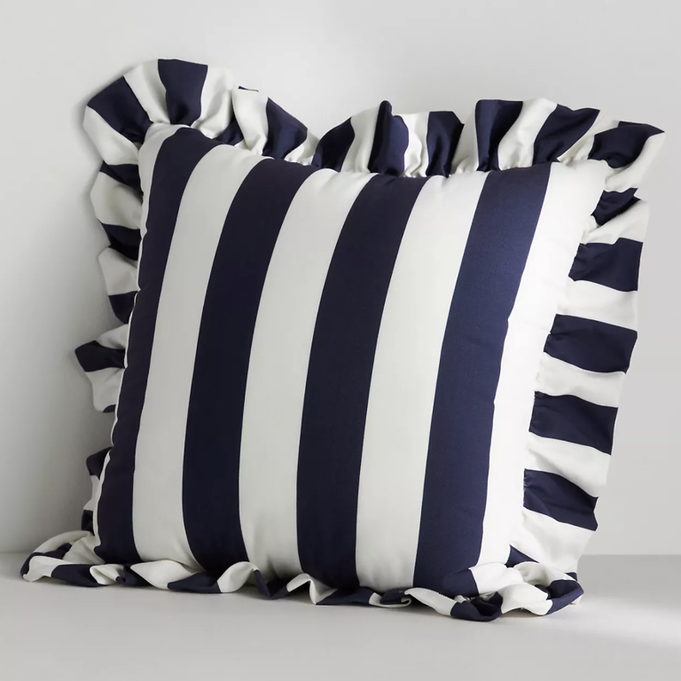 After seeing Christina Ricci's new wallpaper, I never want a white ...