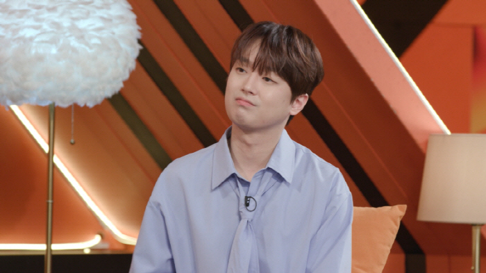 Top singer Aids secret, manager sold it for 160 million won