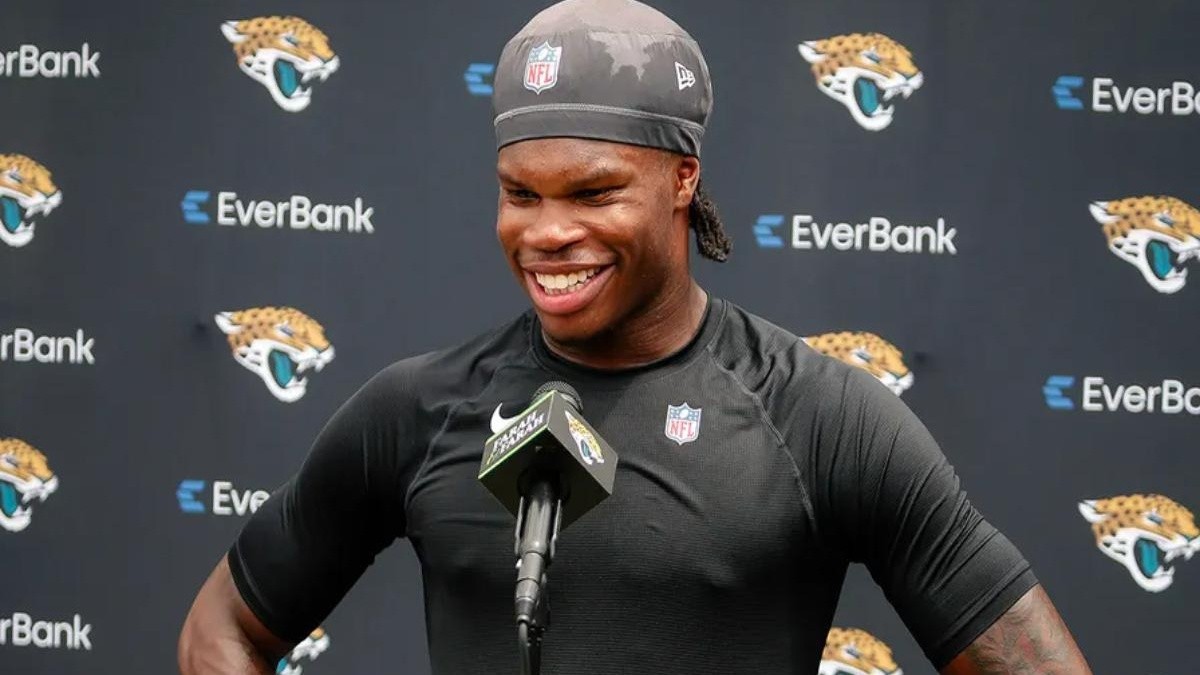 NFL: Travis Hunter Surprises with the Birth of His First Child as He ...