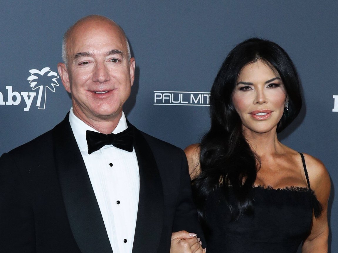 Before Venice Wedding: Jeff Bezos and Lauren Sánchez Celebrate Foam Party