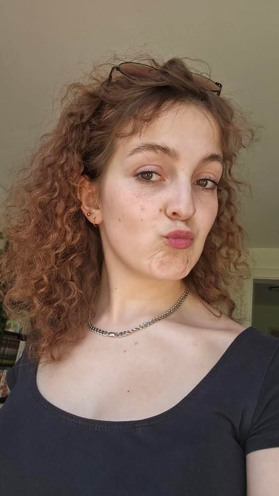 Woman shaves head to dress as Pitbull for concert – no bald cap needed