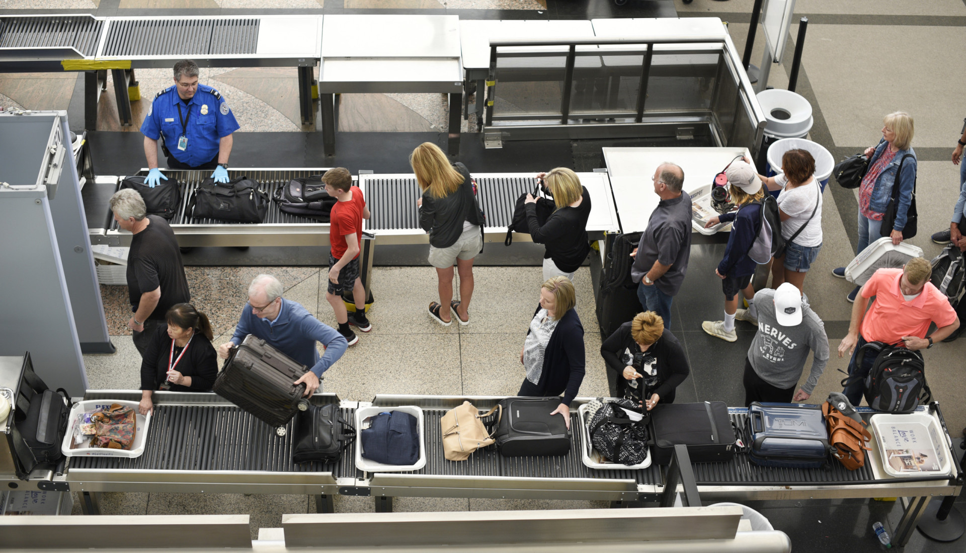 Things you should never do at airport security